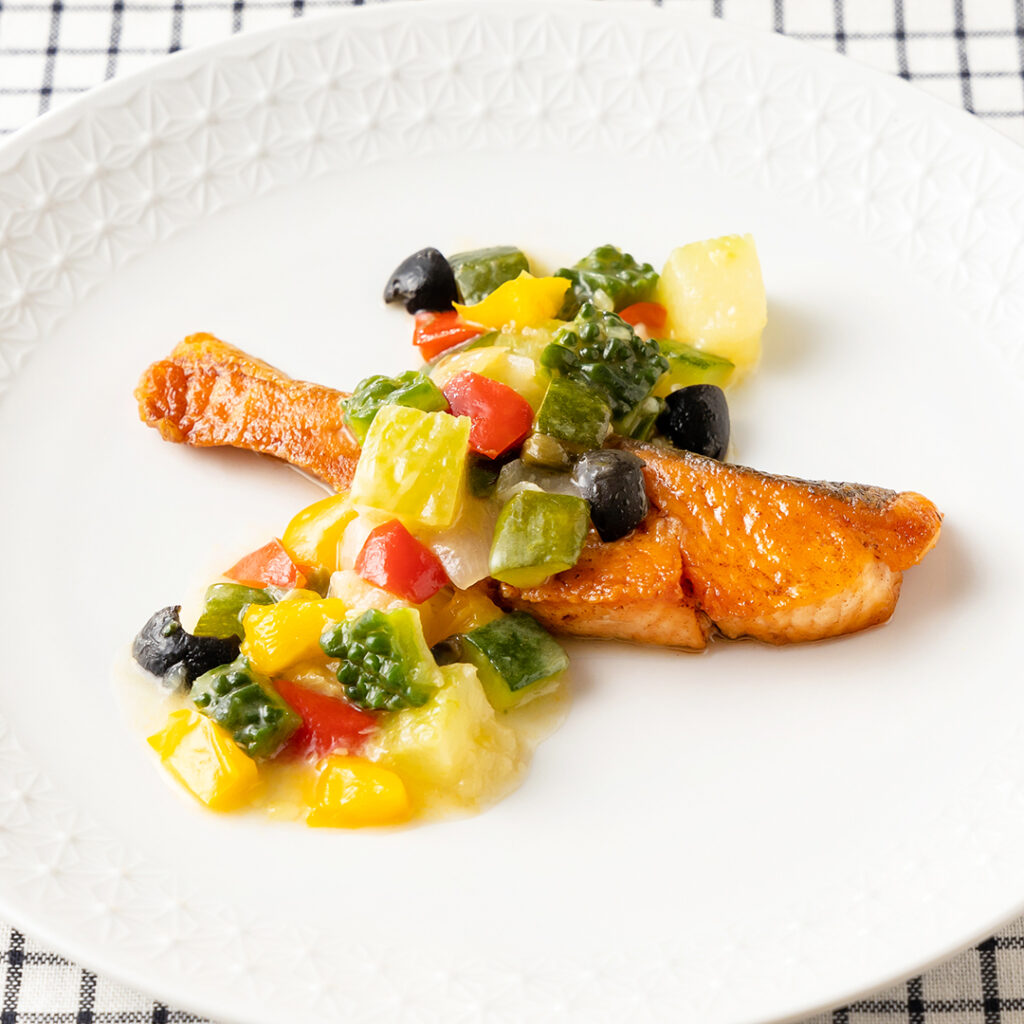 北海道産の鮭と野菜のバターソテー – お魚料理のオンラインレストラン | Bon Quish （ボンキッシュ）