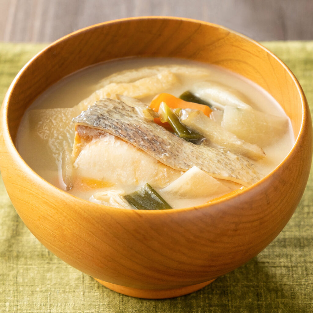 北海道産 鮭の粕汁 – お魚料理のオンラインレストラン | Bon Quish （ボンキッシュ）